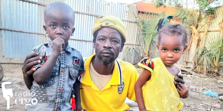 Jowhar: Dadka dhismaha ka shaqeeyo oo shaqo la’aan soo food saartey ...