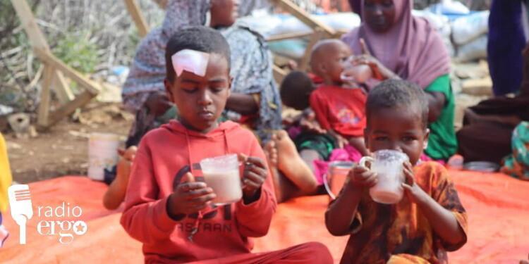 Therapeutic feeding helps displaced children with malnutrition in ...